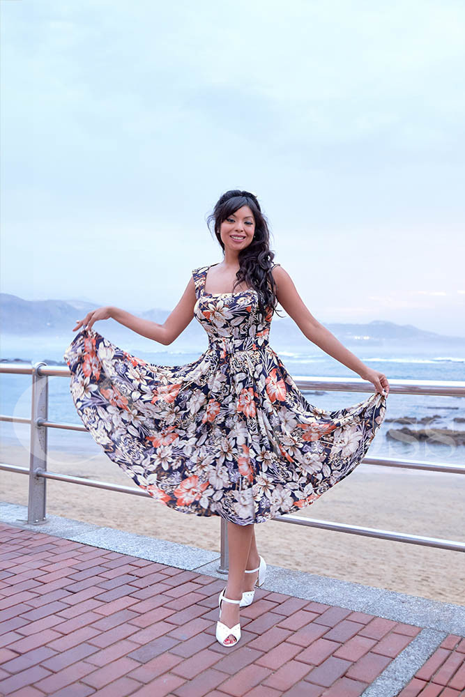Miss Candyfloss - Marion Lee